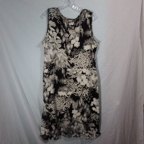 Merona | Dresses | Merona Blackwhite Floral Print Sleeveless Dress Size ...